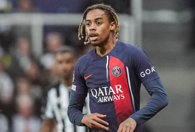 H Παρί θέλει να «δέσει» με νέο συμβόλαιο τον Μπαρκολά | SDNA